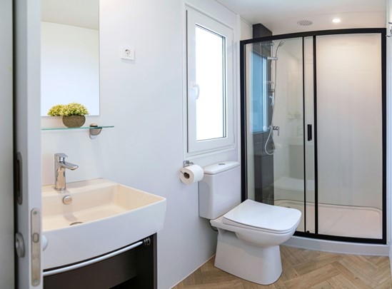 Mobile home Adria superior 4+1, last row (C2)